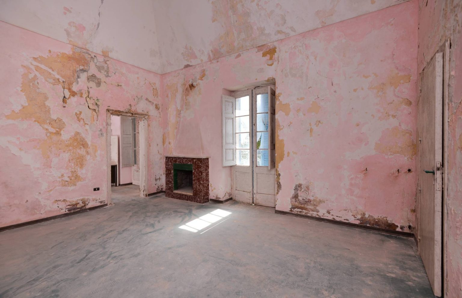 €500k Aradeo, ITALY. Il Castello - XVI Century - Castleist