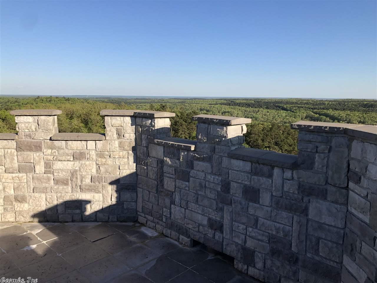 $1.365m Arkansas, USA. Mountaintop Castle for Sale - Castleist