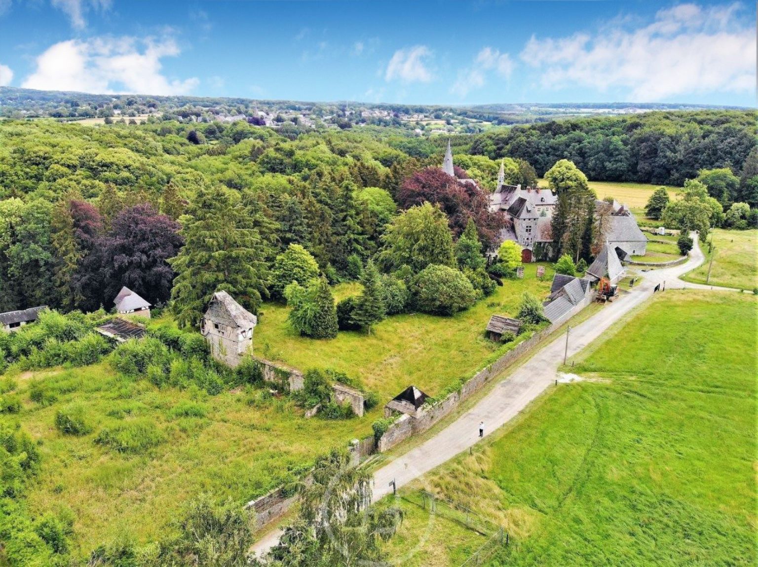 €2.8m Kelmis, BELGIUM. Medieval Castle For Sale - Castleist