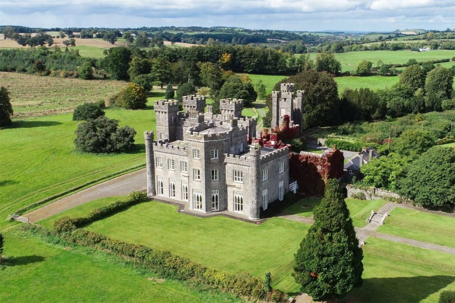 Ireland’s Knockdrin Castle Now Available for €5m - Castleist