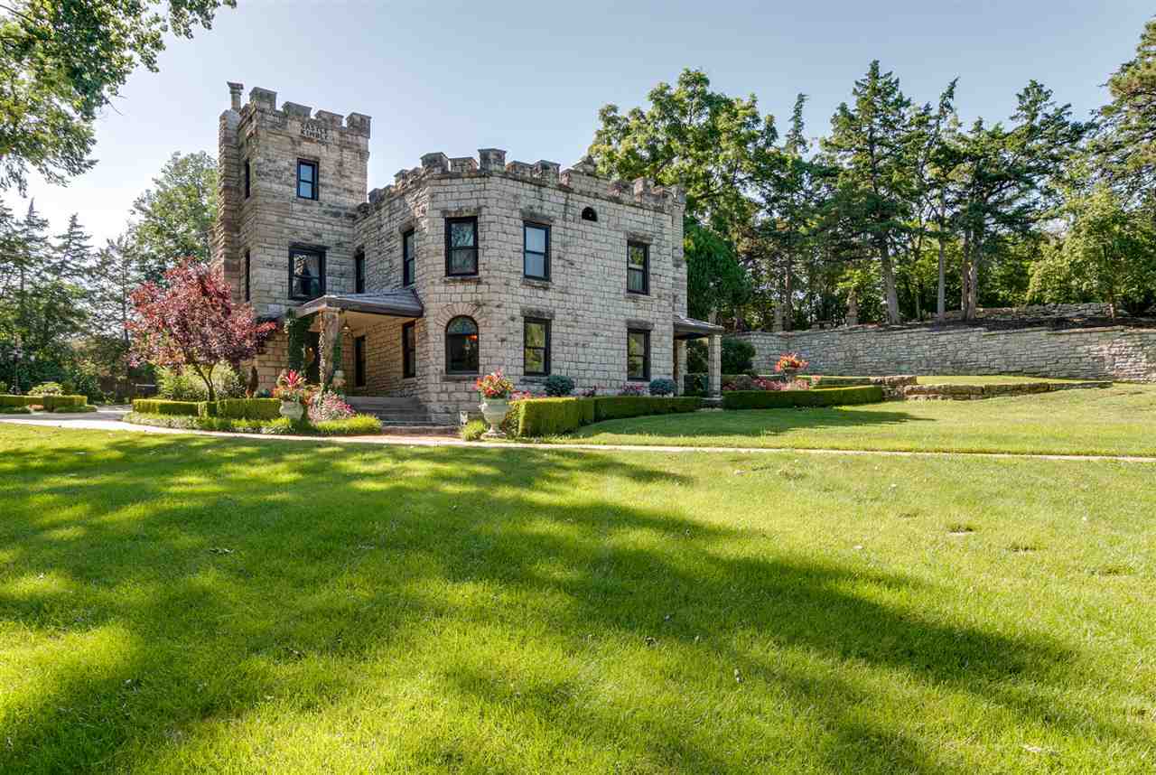 €1.75m Kansas, USA. High Quality Limestone Castle - Castleist