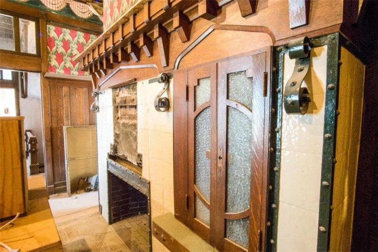 $425k Waco, Texas. Castle Renovation Project for Sale - Castleist