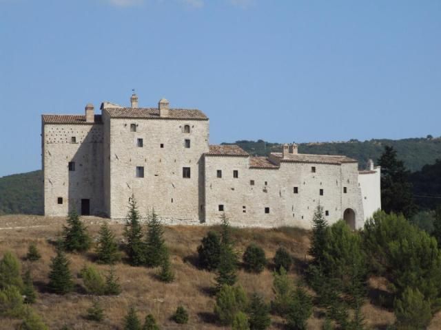 €1.5m Todi, ITALY. Medieval Hilltop Castle For Sale - Castleist