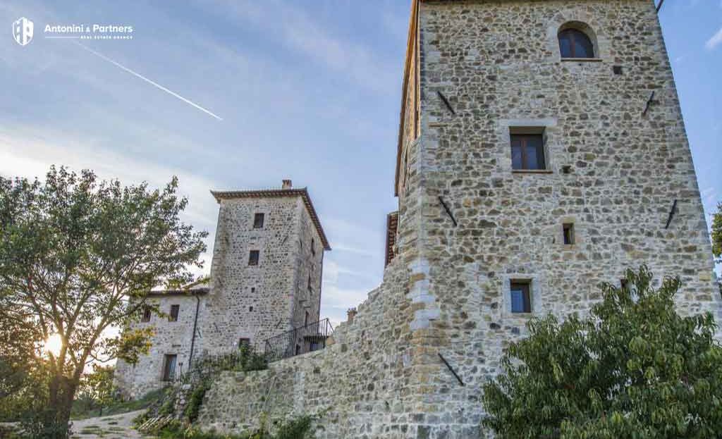 €2.1m Todi, ITALY. Important Tower Complex For Sale - Castleist