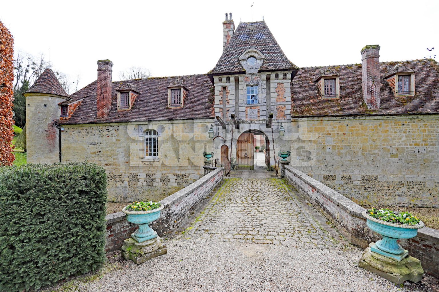 €3.4m Normandy, FRANCE. Sublime Castle - Castleist