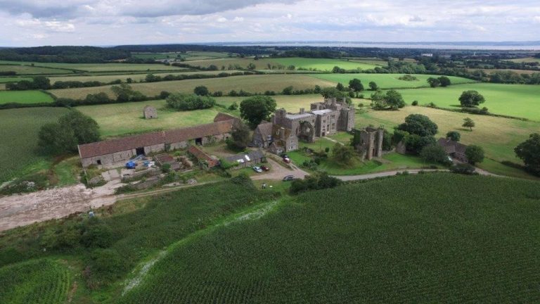 >£950k Gwent, WALES. Grade II Pencoed Castle for Sale - Castleist
