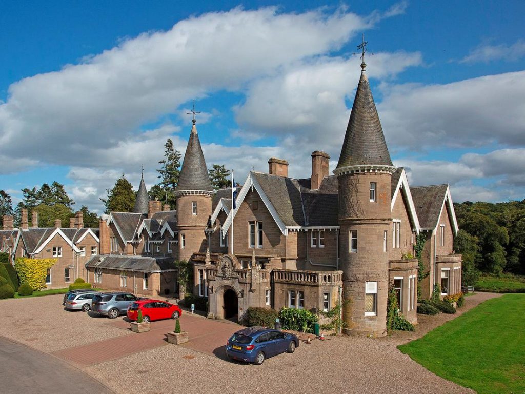 >£5.95m Kinclaven, SCOTLAND. Castle Style Hotel For Sale - Castleist