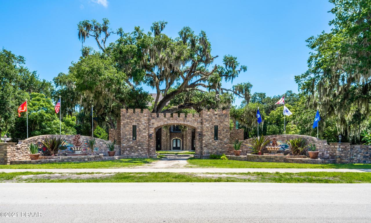 $1.195m Florida, USA. Unfinished Castle For Sale, South Daytona - Castleist