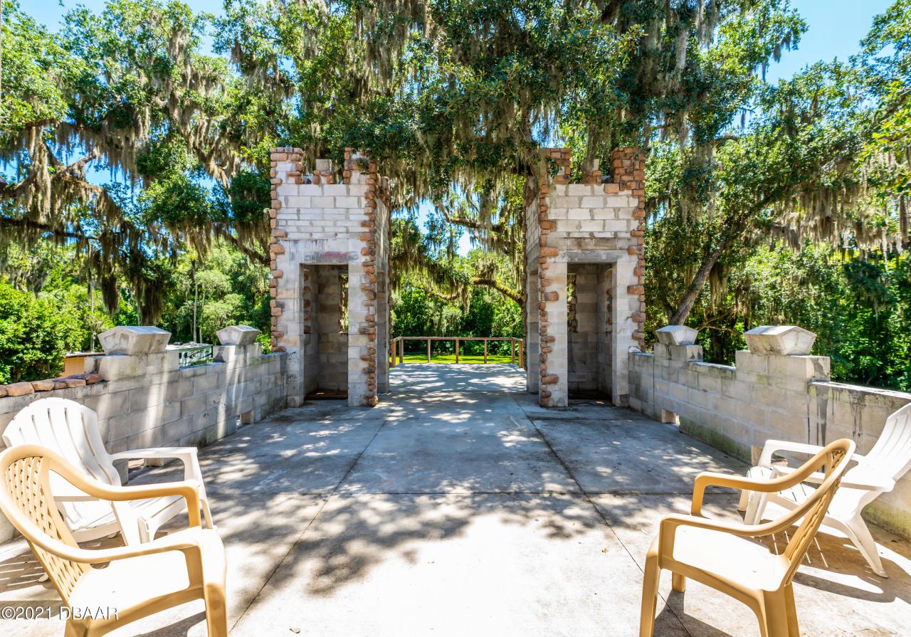 $1.195m Florida, USA. Unfinished Castle For Sale, South Daytona - Castleist