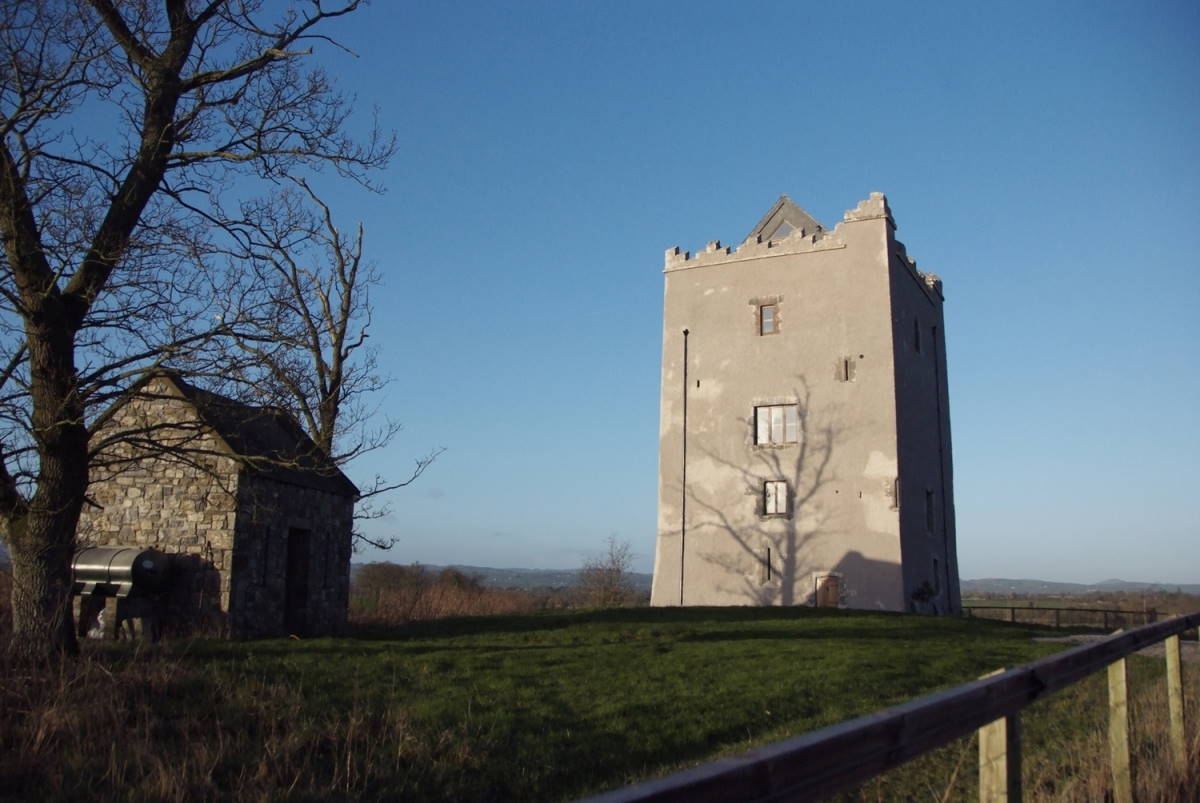 €950k Co. Tipperary, IRELAND. Killahara Castle For Sale - Castleist
