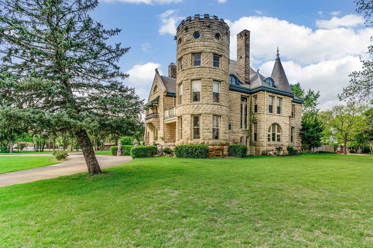 $3.5m Kansas. The Campbell Castle, Wichita is For Sale - Castleist