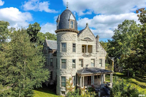 $700k Illinois, USA. 19th Century American Castle For Sale - Castleist