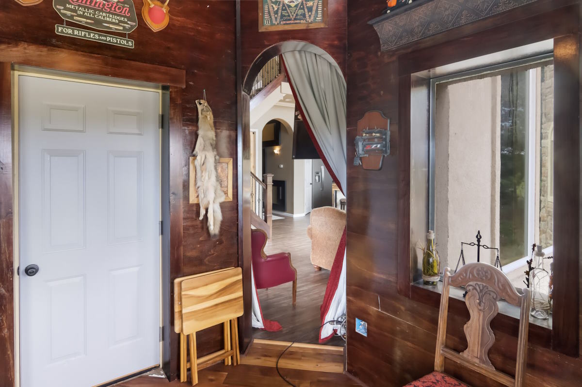 $995k Michigan, USA. Unique Custom Castle For Sale - Castleist