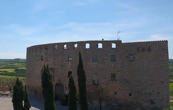 €POA Lleida, SPAIN. Stunning Medieval Castle For Sale - Castleist