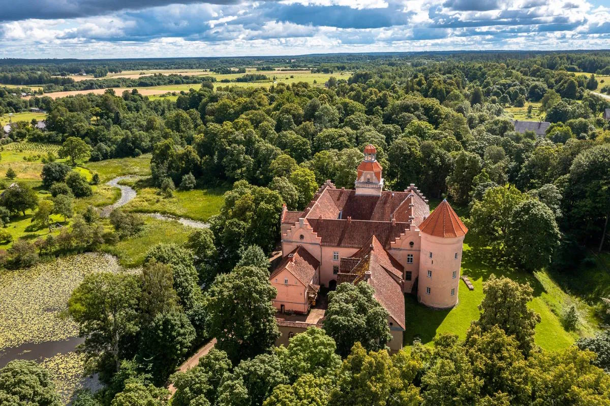 POA - Kuldiga, LATVIA. Neo-Gothic Ēdole Castle For Sale - Castleist