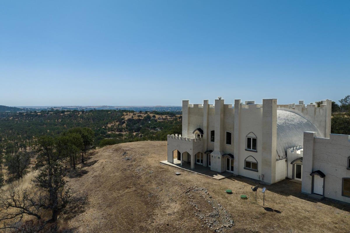 $850k California, USA. Unique Valley Springs Castle For Sale - Castleist