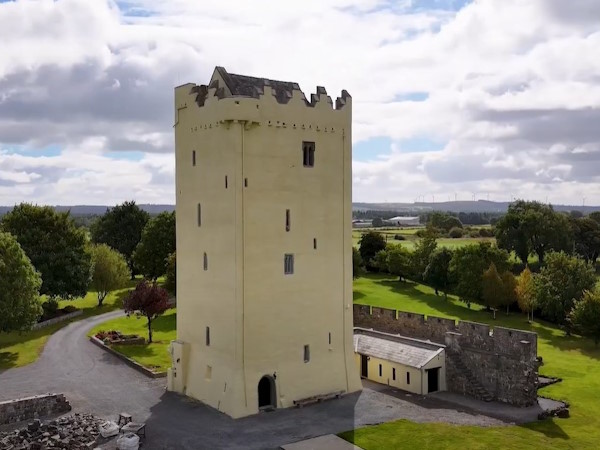 €995k Co. Tipperary, IRELAND. Ballytarsna Castle For Sale - Castleist