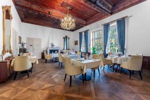 €POA Czechia. Magnificent Trnova Castle is For Sale - Castleist