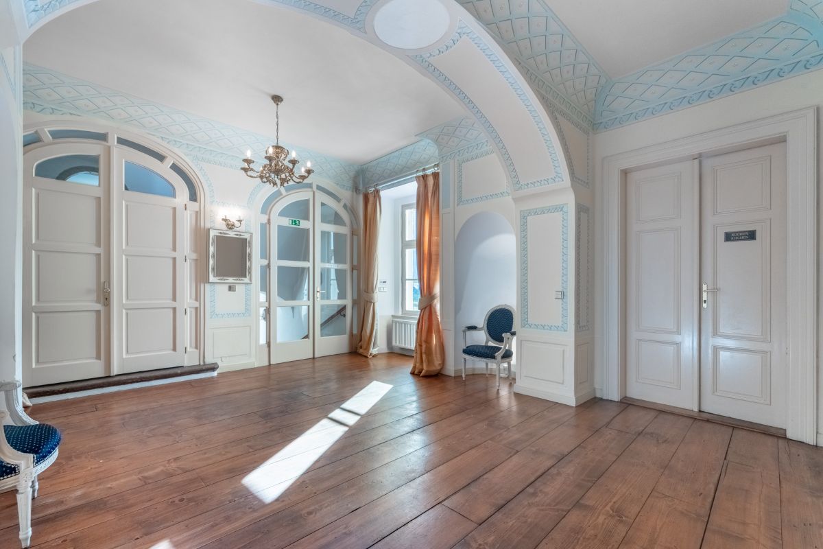 €POA Czechia. Magnificent Trnova Castle is For Sale - Castleist